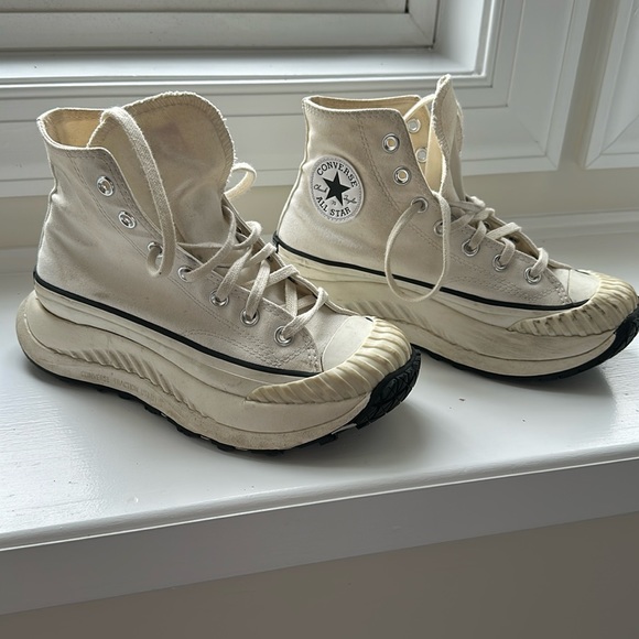 Converse | Shoes | Converse Platform Shoes Cream Color Used And Still ...
